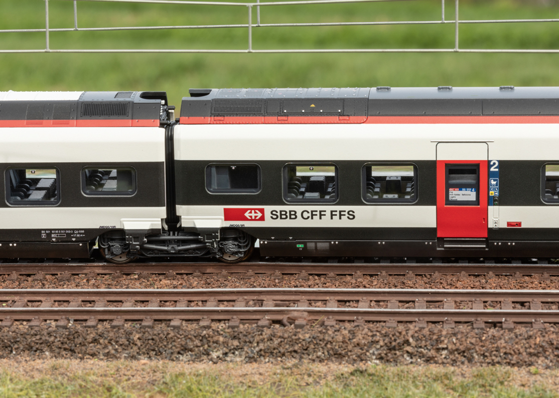 Trix 25810 Hochgeschwindigkeits-Triebzug RABe 501 Giruno , SBB - World of Trains Modelleisenbahn ...