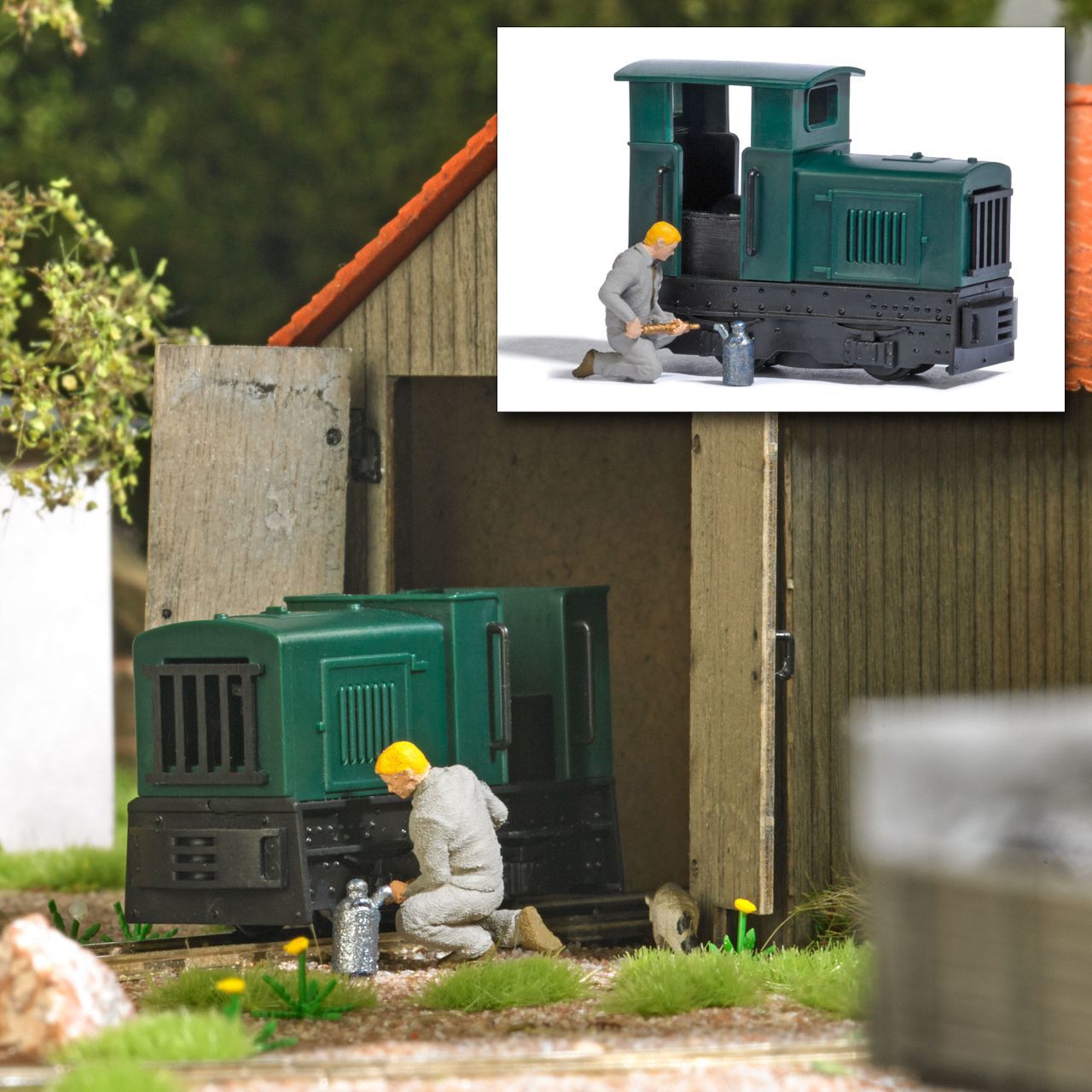 Busch 12454 Action-Set: Lok ölen World of Trains Modelleisenbahn Shop