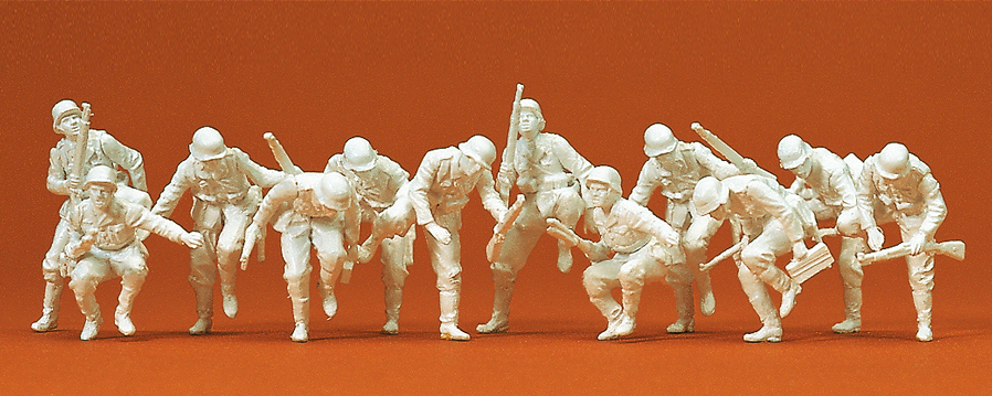 Preiser 16528 Absitzende Panzergrenadiere DR 1939-45, unbemalt World of ...